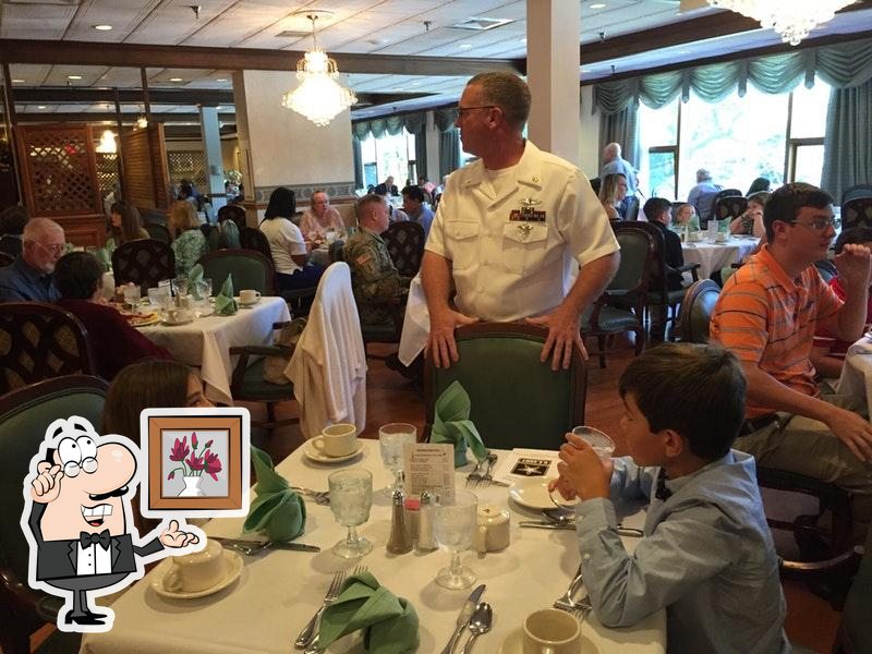 Fort Myer Officers Club in Arlington - Restaurant menu and reviews