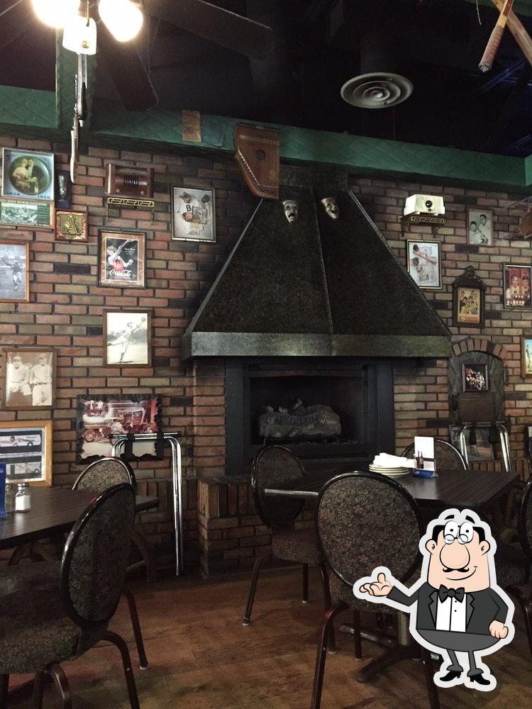 Papous Tap & Grille, Aurora - Restaurant menu, prices and reviews