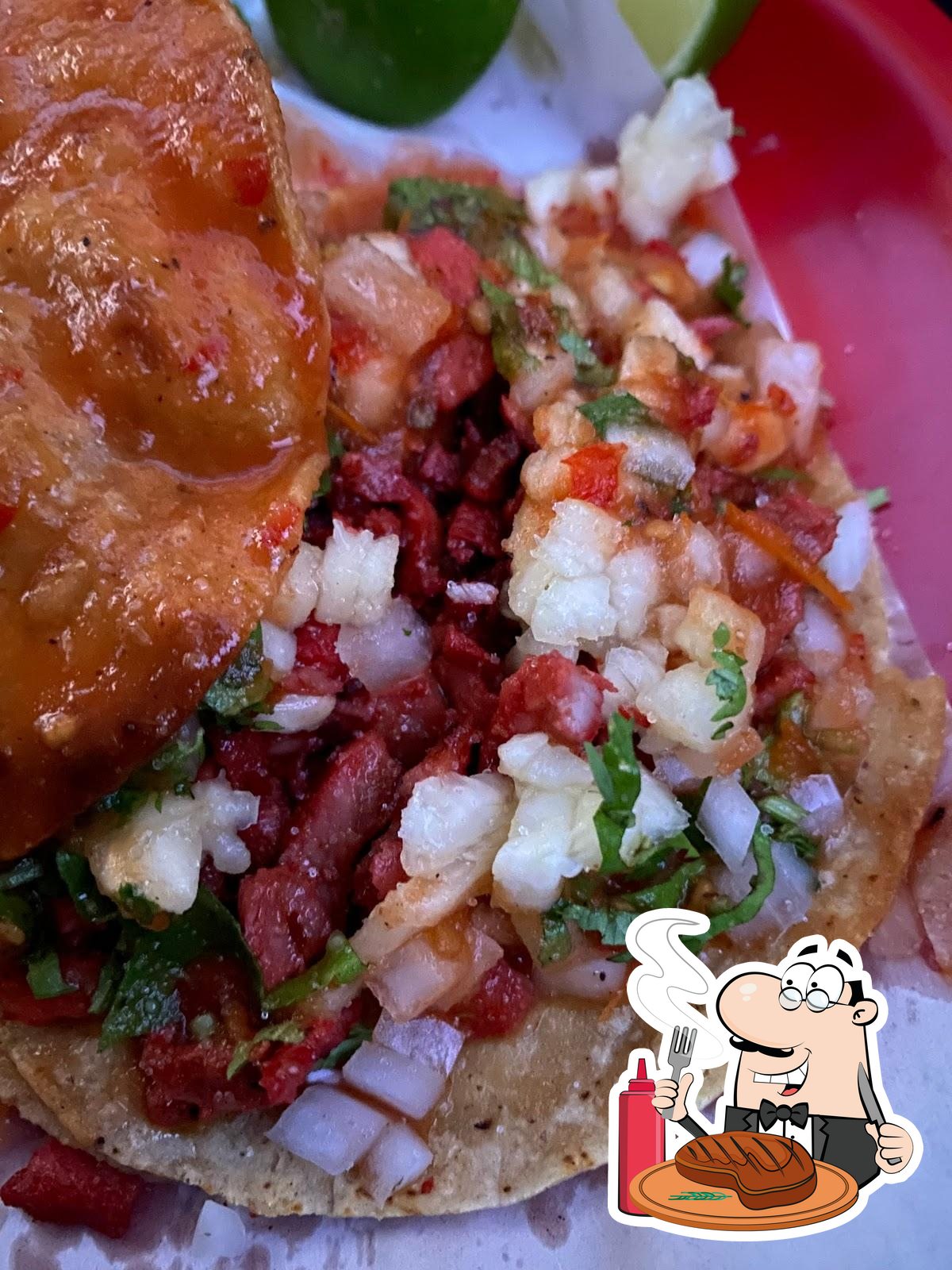 Tacos de adobada El Papi restaurant, Tijuana - Restaurant reviews