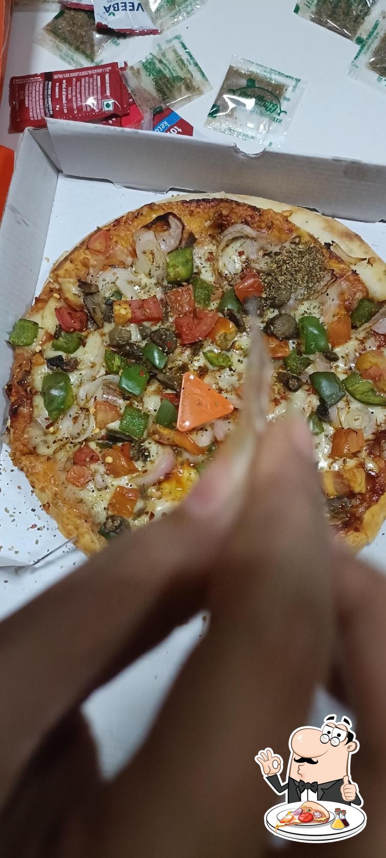 Hot Chilli Fast Food, Saharanpur - Restaurant menu, prices and reviews