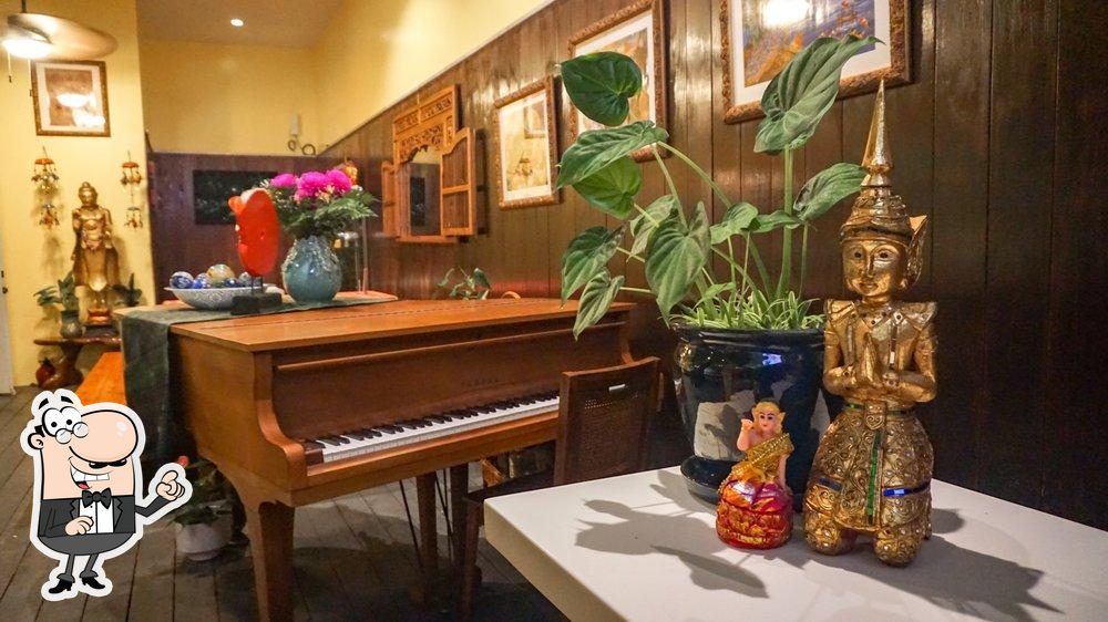 Red Elephant Thai Cuisine in Honolulu - Restaurant menu and reviews