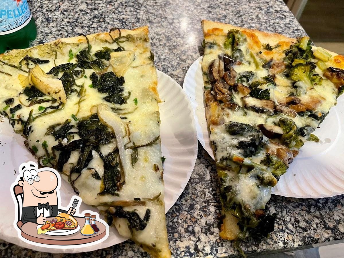 Full Moon Pizzeria in Bronxville - Restaurant menu and reviews