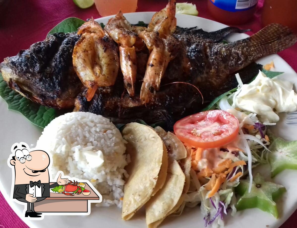 Las Parotas restaurant, Nueva Italia de Ruiz - Restaurant reviews
