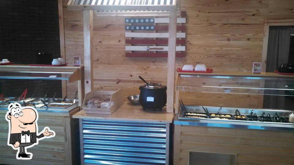 Little Pigs BBQ in Seneca - Restaurant menu and reviews