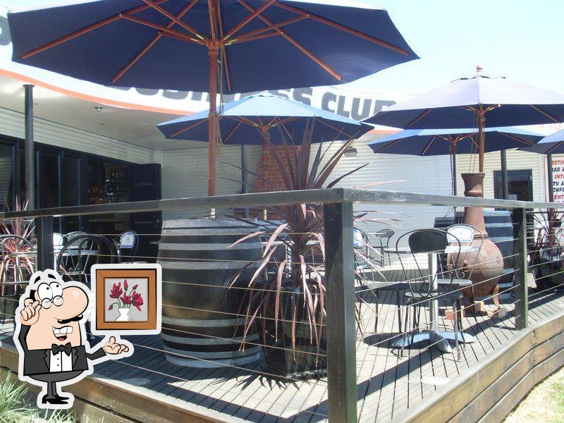 Tarmac Bar & Grill in Albury