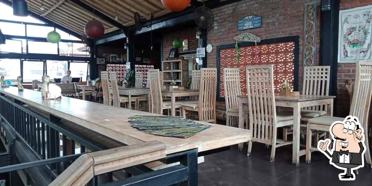 Oka's Bakery, Kuta - Restaurant menu and reviews