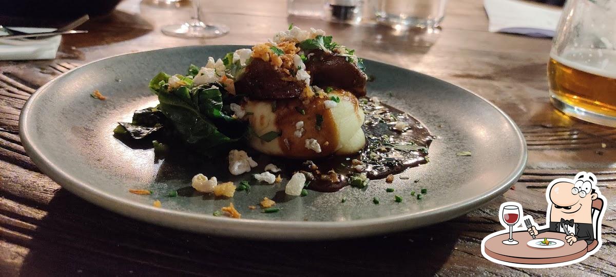 The Fox in Saint Brides Major - Restaurant reviews