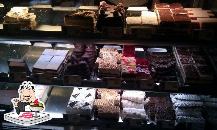 Postres Cukráreň Piroška, Rožňava - Opiniones del restaurante