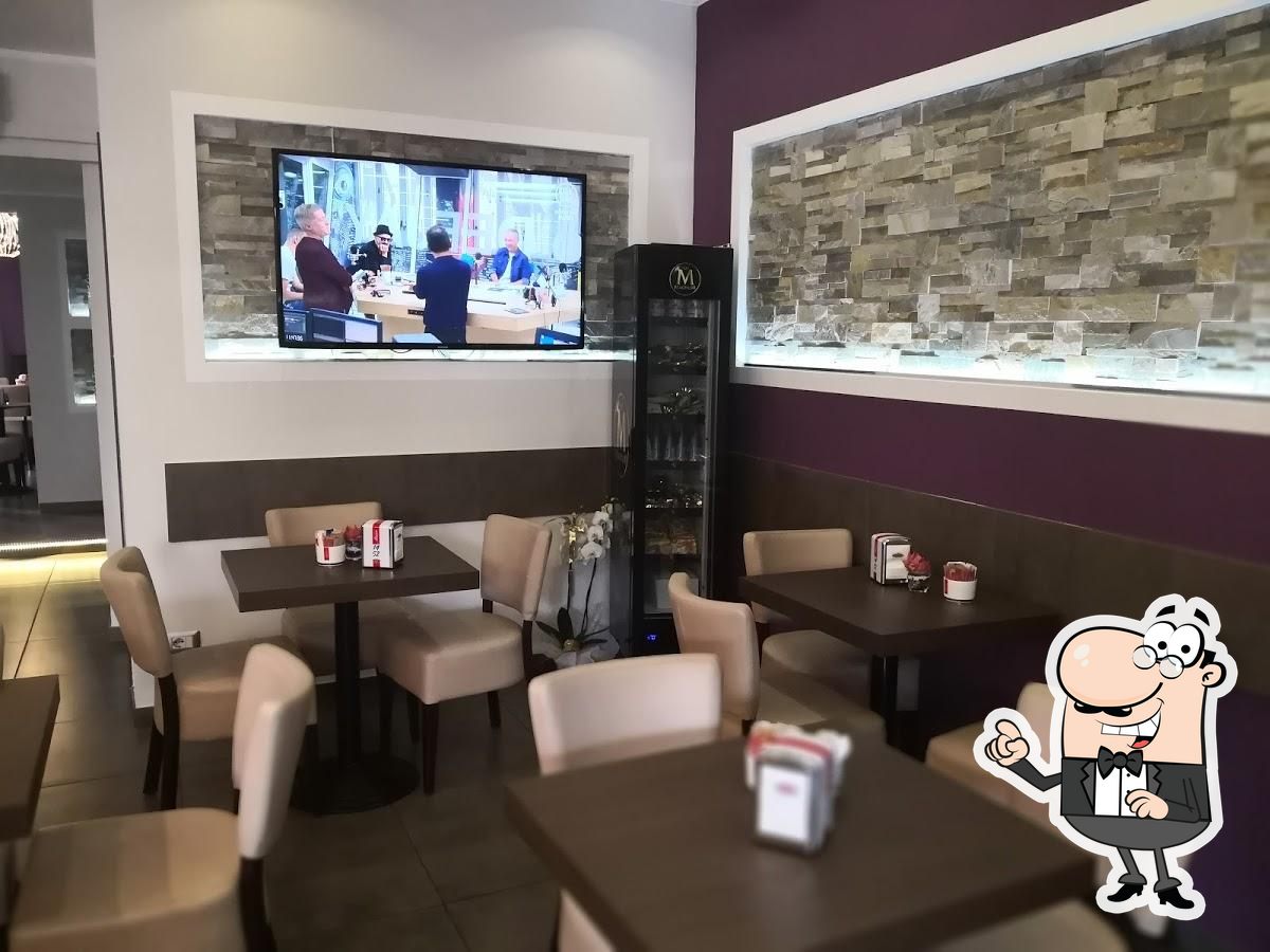 Bar Universo, Intra - Restaurant reviews