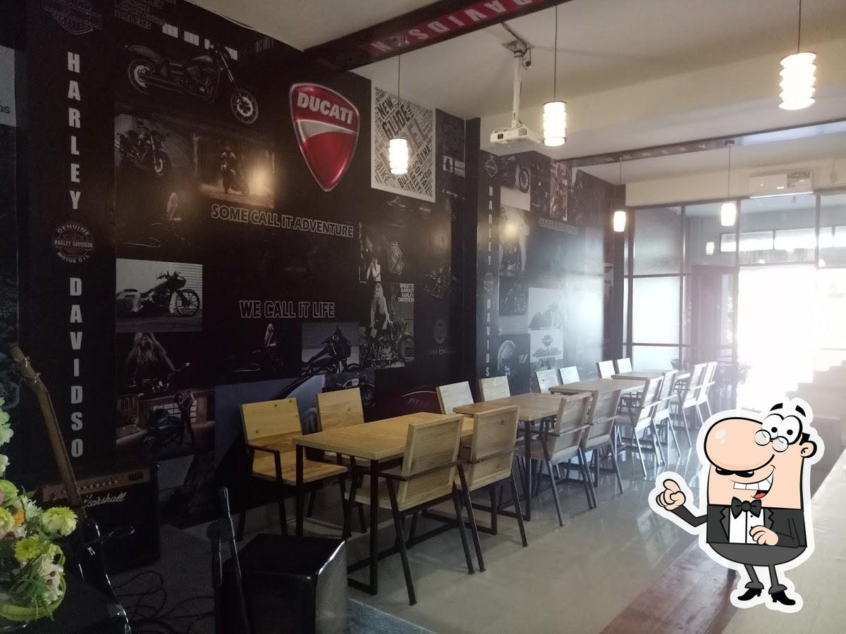 9-Haan Cafe & Resto, Pontianak - Restaurant reviews