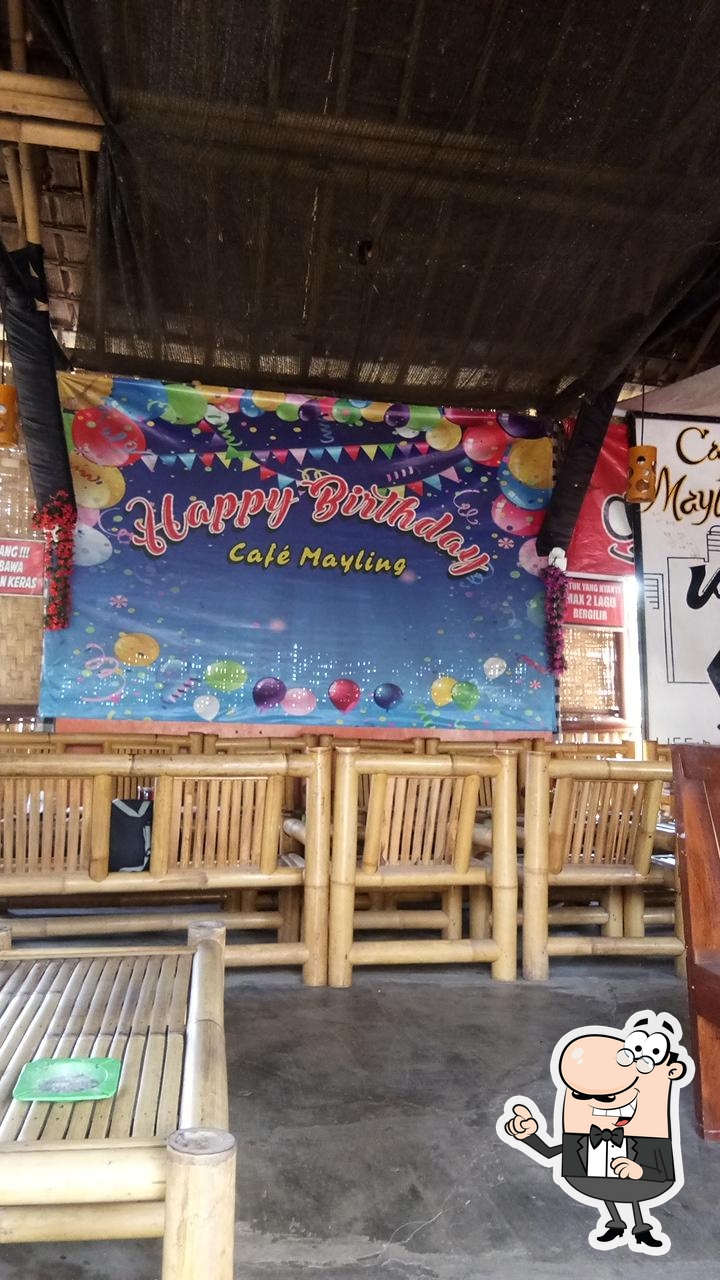 Family Mayling Cafe, Jember