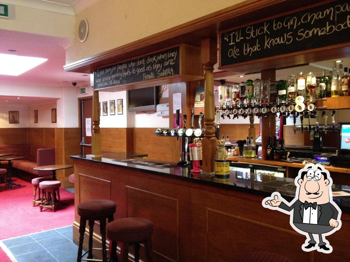 The Bridge Tavern, 9 The Broadway in London - Restaurant menu and reviews