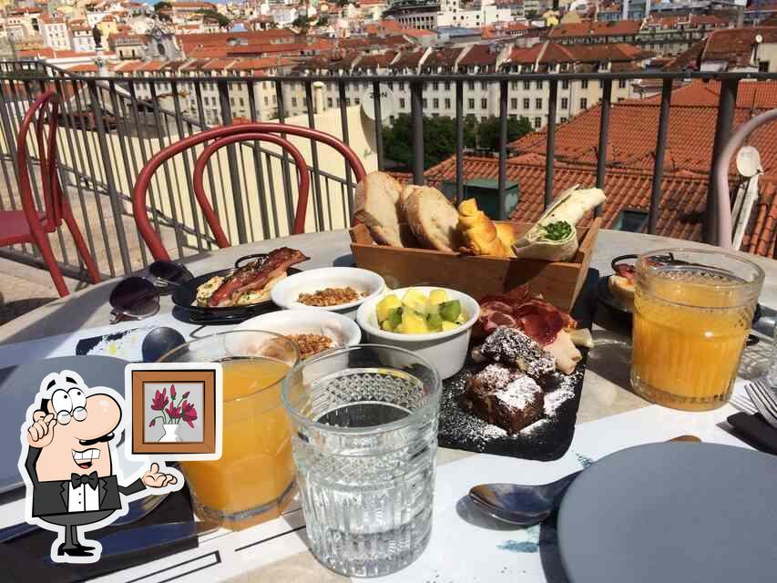 Topo Chiado pub & bar, Lisbon, Terraços do Carmo - Restaurant menu and ...