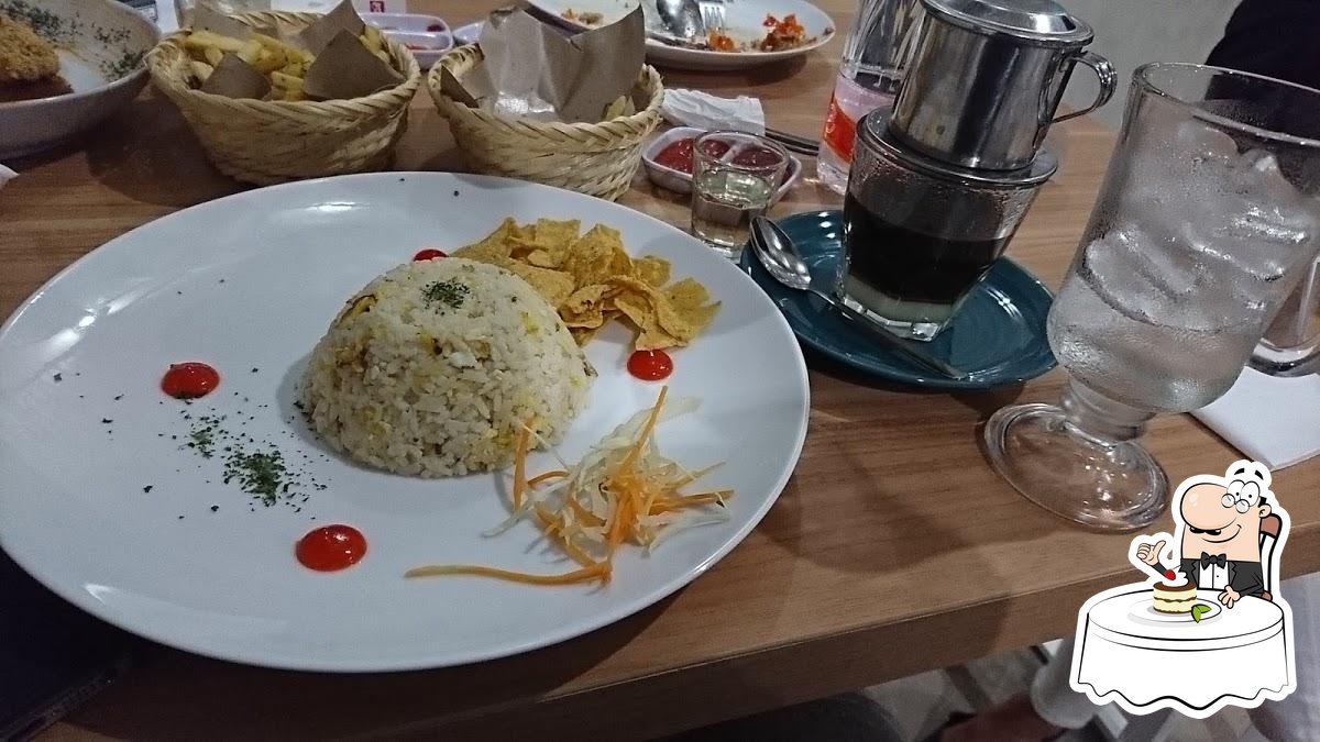 Backspace cafe, Cikeruh - Restaurant reviews