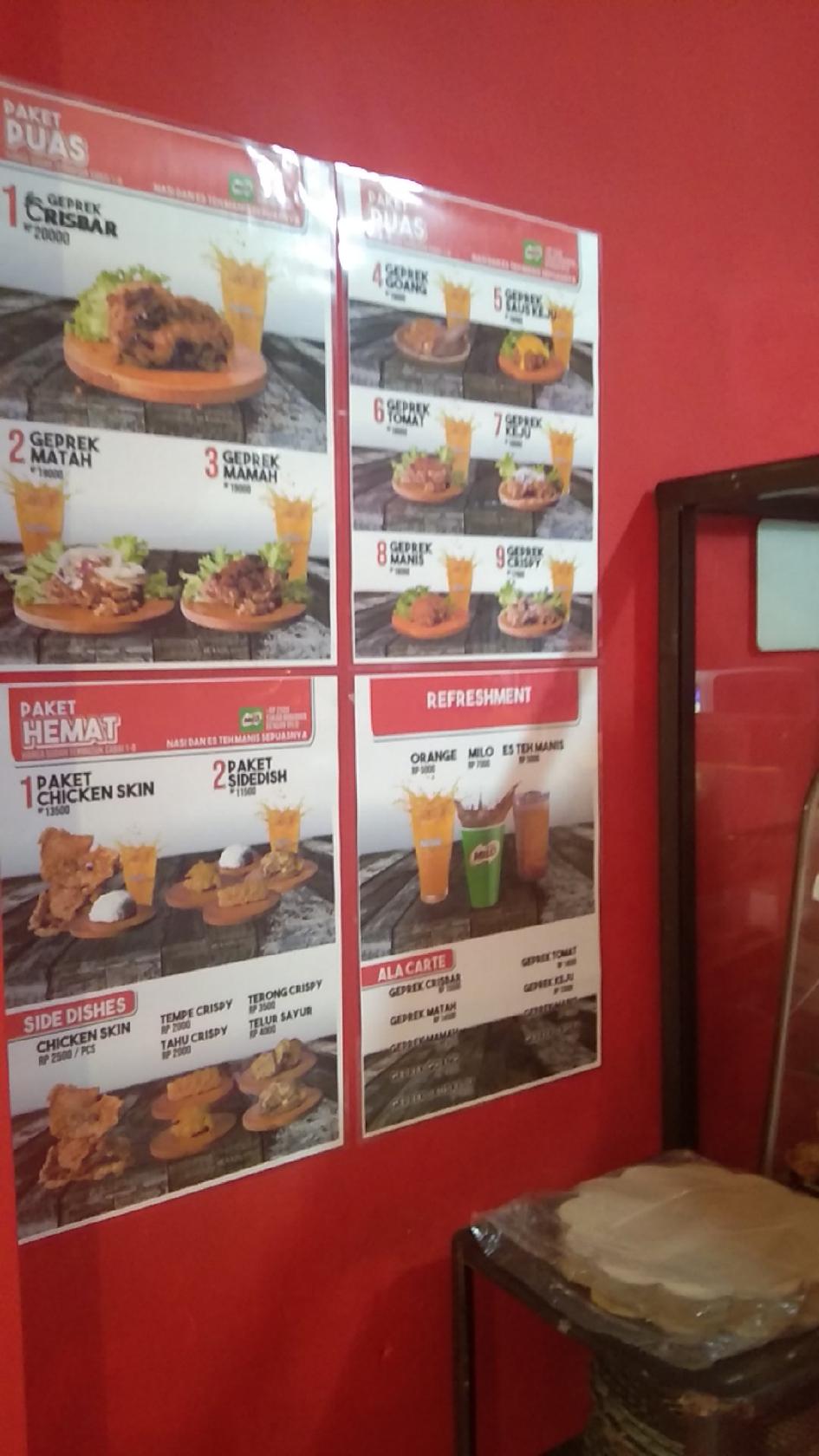 Menu at Ayam Crisbar Sukabirus Telkom, Bandung