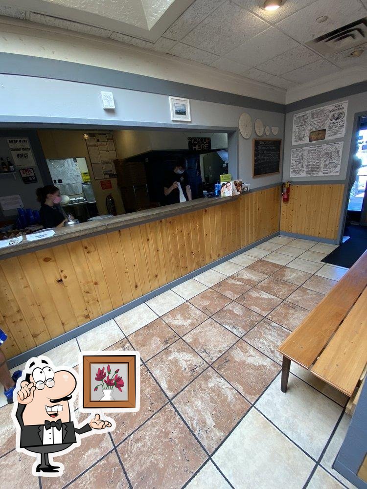 Ruby Mountain Pizza Co in Spring Creek - Restaurant menu and reviews