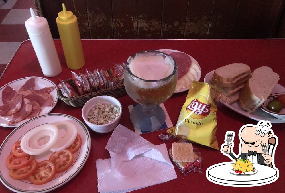 Gus' Tavern in Pueblo - Restaurant reviews