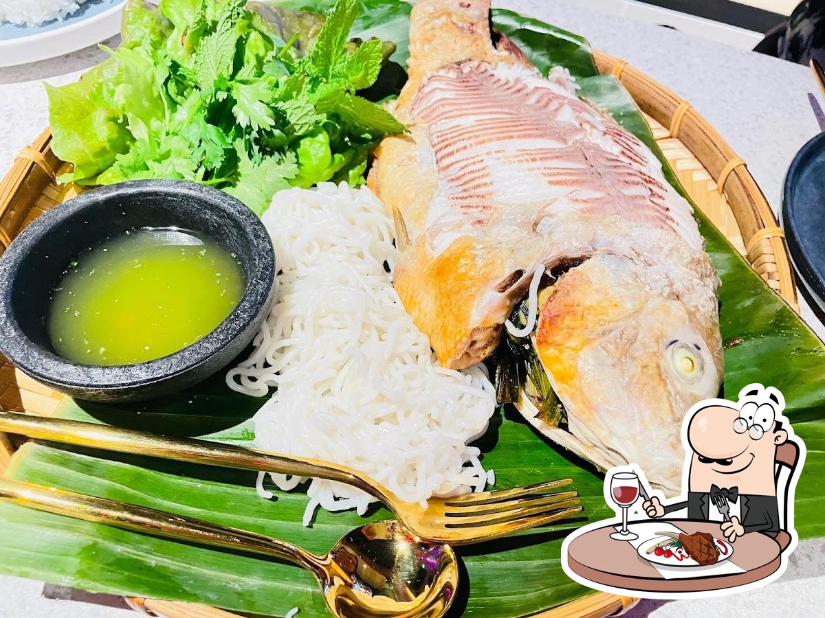 Isaan Der - Thai Kitchen & Bar in Richmond Hill - Restaurant menu and ...