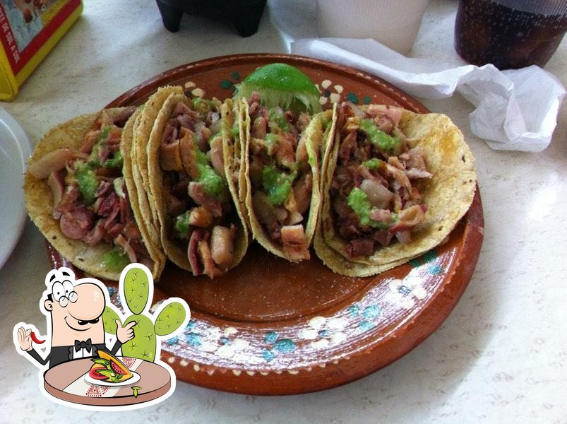 Tacos & Pozole Los Gallos restaurant, Mexico City, Xola 65 - Restaurant ...
