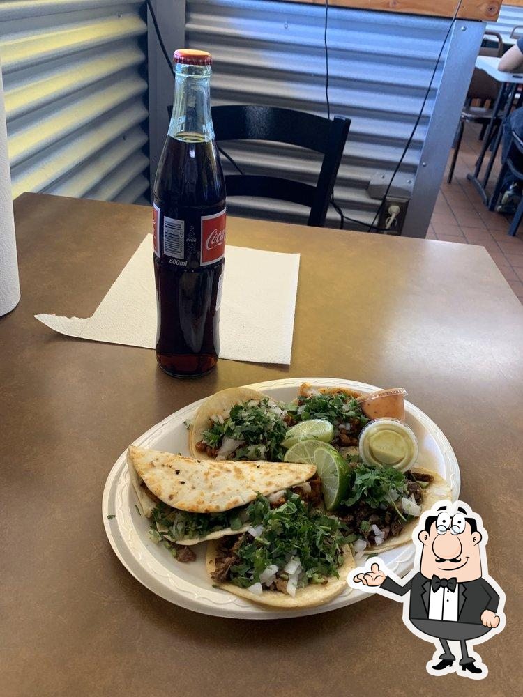 Tacos La Banqueta Puro DF, Dallas - Restaurant menu, prices and reviews