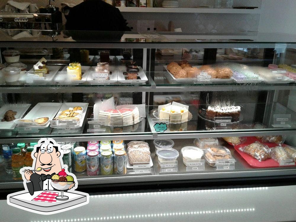 Creamy Rainbow Bakery and Cafe in Halifax - Restaurant reviews