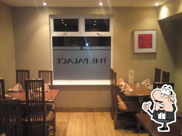 The Palace, Waterloo Terrace, 4 A495 in Llansantffraid-ym-Mechain ...