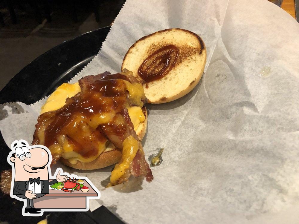 Double Dogs, 1807 21st Ave S in Nashville - Restaurant menu and reviews