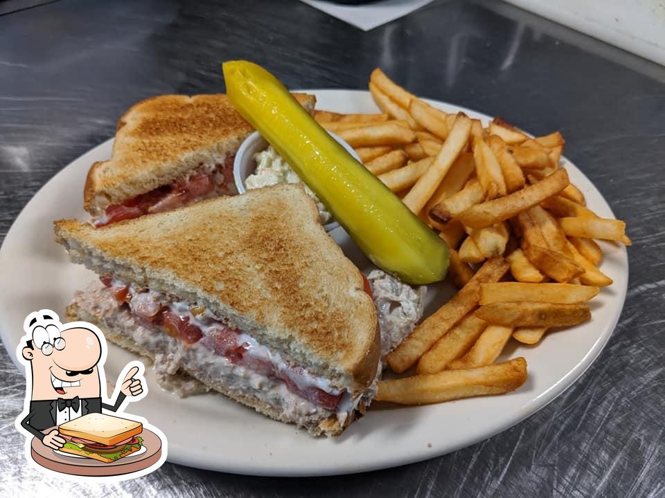 Nikos Grill in Hudson - Restaurant menu and reviews