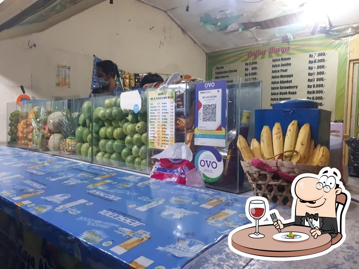 Mr.R Juice Dan Sop Buah, Semarang - Restaurant reviews
