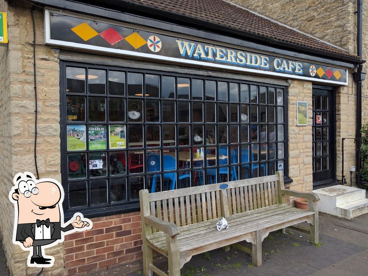Waterside Cafe in Stoke Bruerne - Restaurant reviews