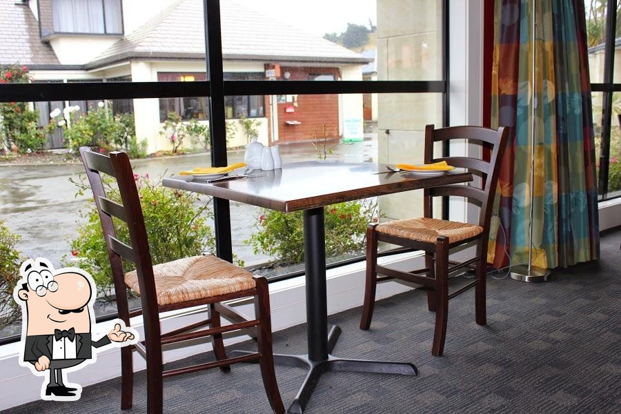 Courtyard Restaurant in Oamaru - Restaurant menu and reviews