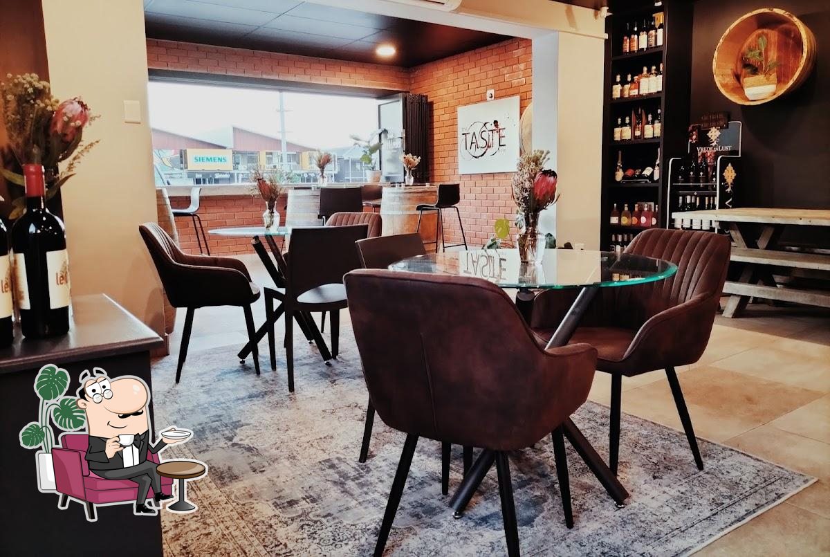 The Taste Room pub & bar, Port Elizabeth - Restaurant reviews