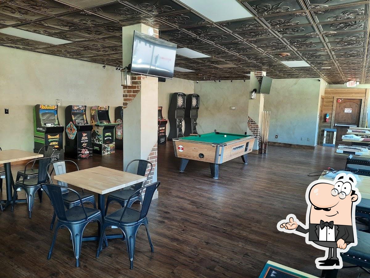 The Breaker Arcade Bar, Pueblo - Restaurant menu, prices and reviews