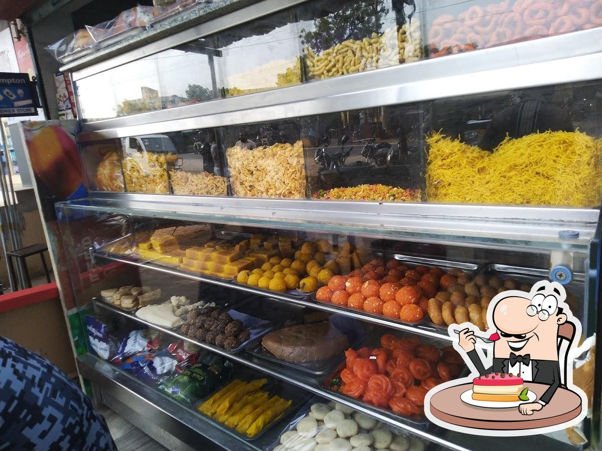 BAKERY PLUS TEA STALL, Tirunelveli, 112 - Restaurant reviews