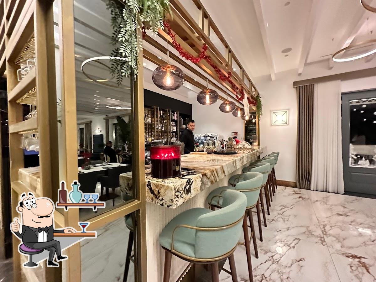 Seven Bar restaurant, Mesaria - Restaurant reviews