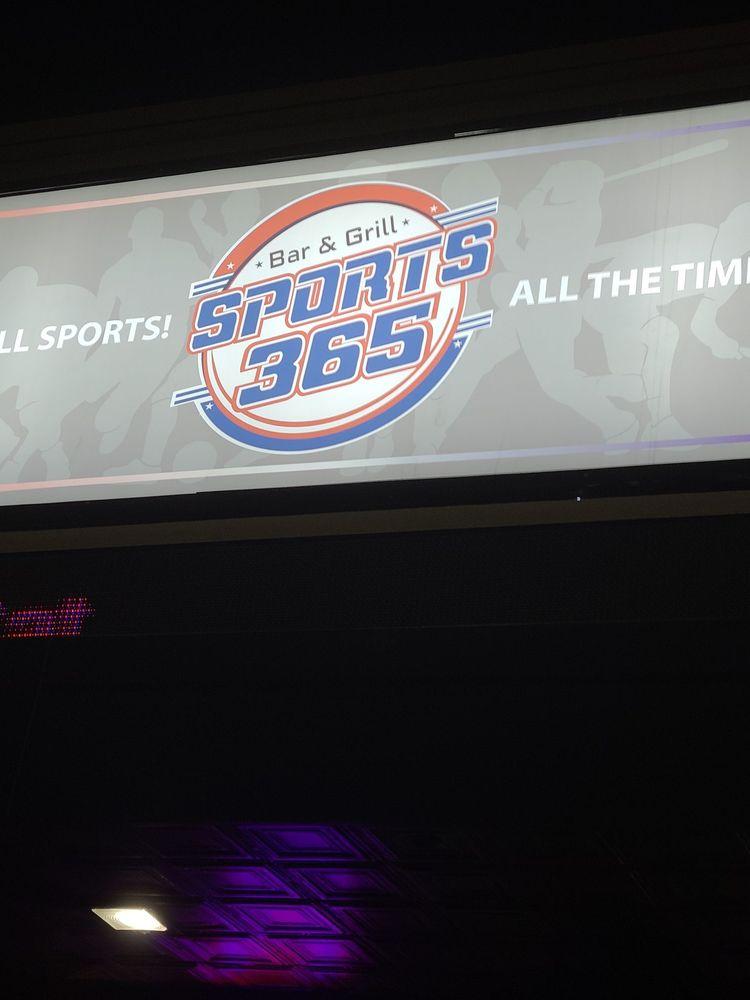 Sports 365 Bar and Grill in Cheektowaga - Restaurant menu and reviews