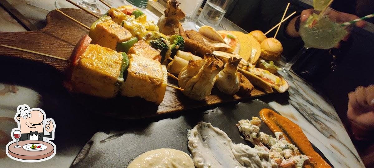 Dramz Delhi, New Delhi - Restaurant menu and reviews