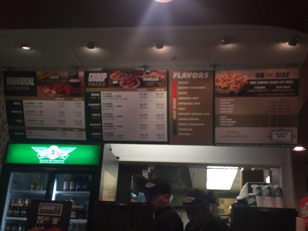 Carta del restaurante Wingstop, Forest Hill, Forest Hill Dr