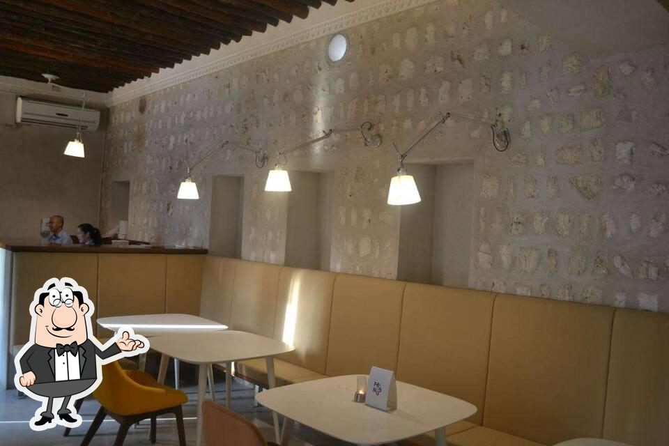 Fen Café & Restaurant, Sharjah, Mureijah - Shk. Abdullah Bin Ali Al ...