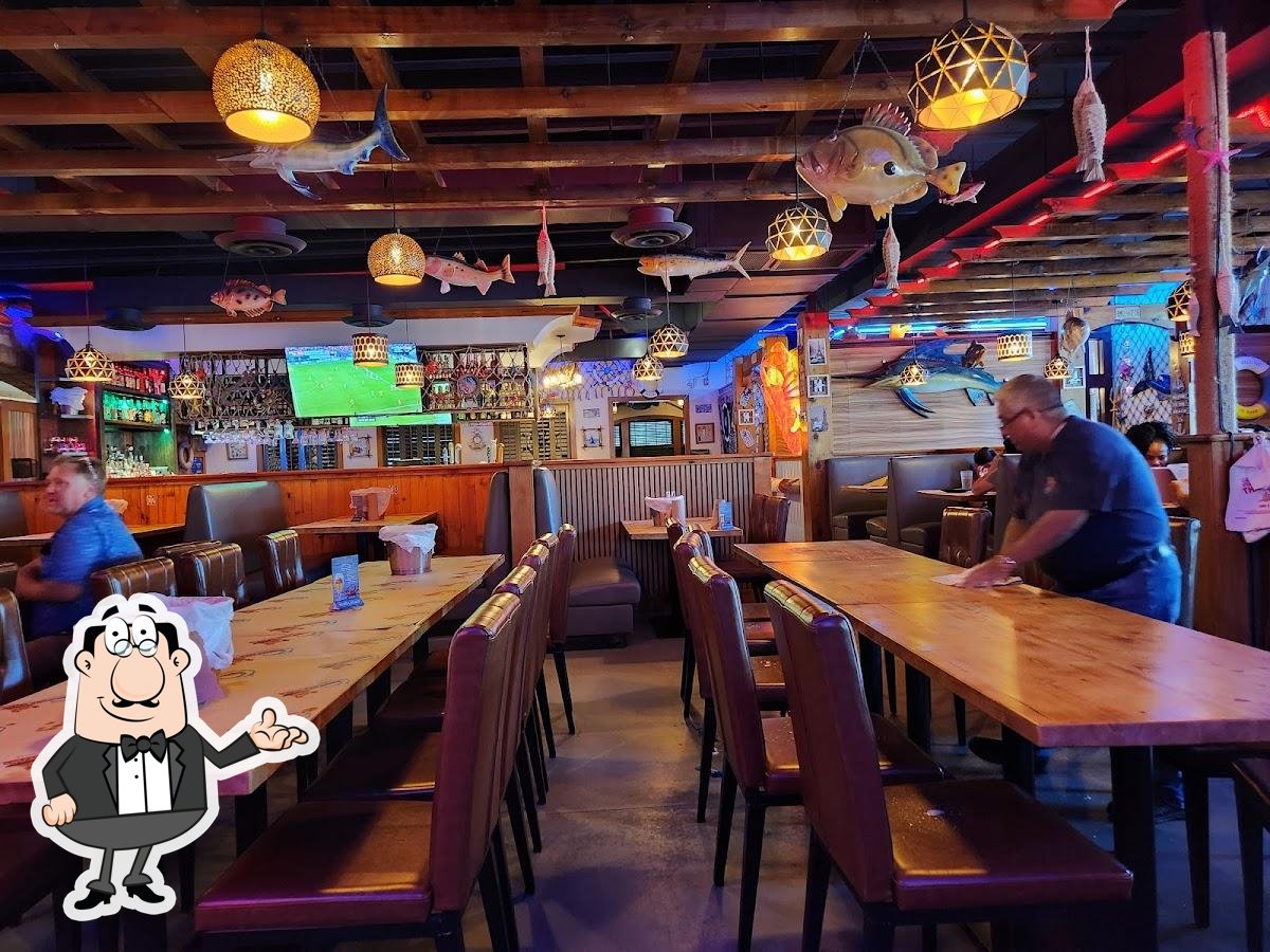 Surfing Crab Escondido, Escondido - Restaurant menu, prices and reviews