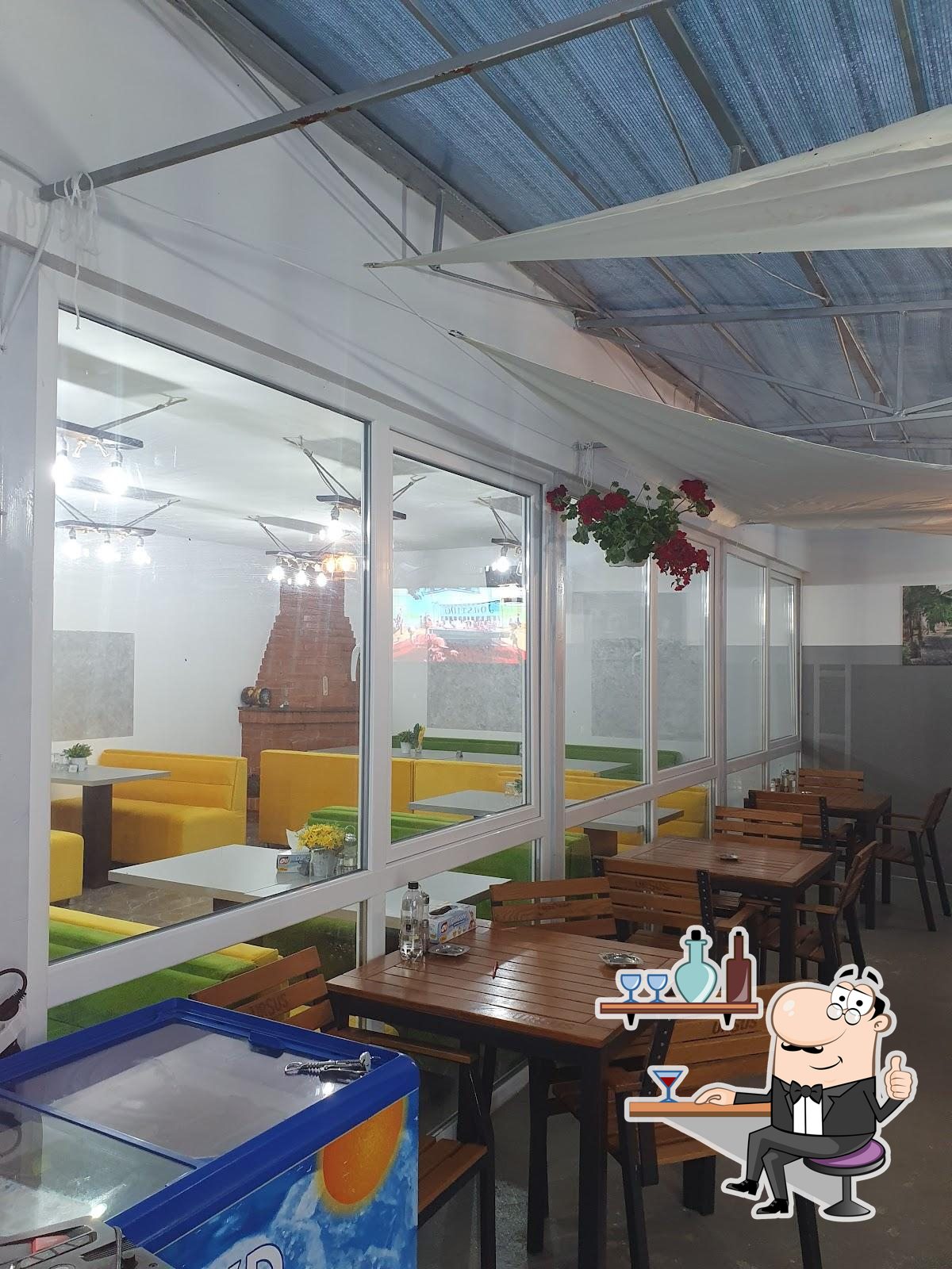 La Bradul Colorat, Baia de Fier - Restaurantbewertungen