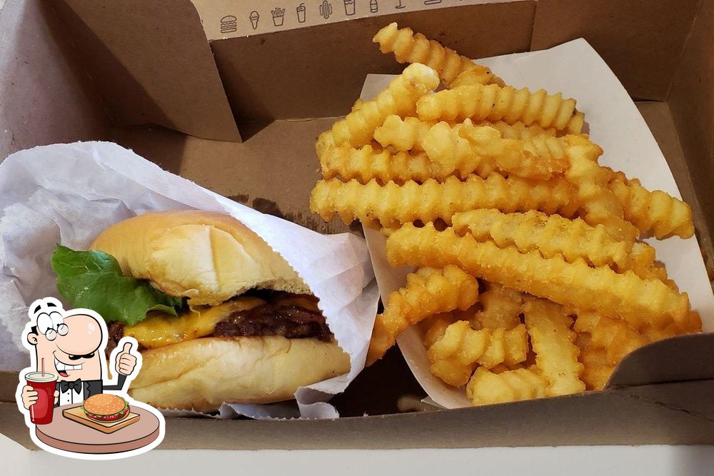 Shake Shack, MSP, Terminal 1 Mall Food Court, 4300 Glumack Dr in Saint ...