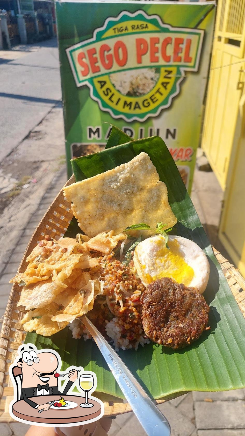 SEGO PECEL MADIUN(TIGA RASA) restaurant, Malang - Restaurant reviews