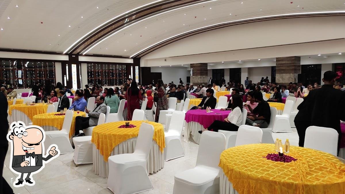 ARVED TRANSCUBE PLAZA - THE FAMILY MALL, Ahmedabad - Restaurant reviews