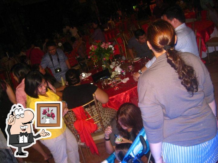 Devolution Mobile Bar, Mariquina