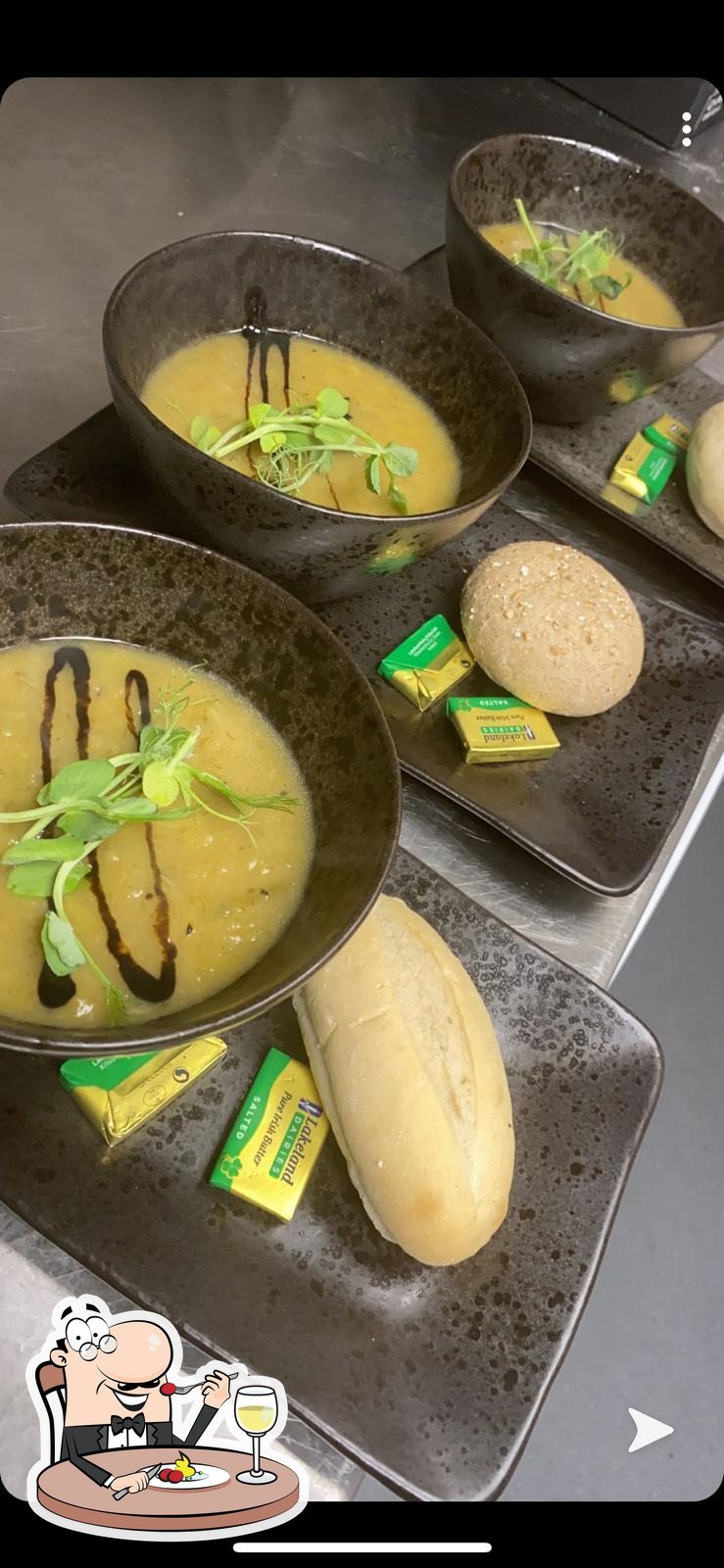 The Top House in Tredegar - Restaurant menu and reviews