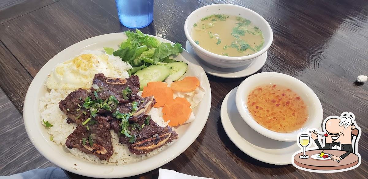 Cafe Uyen in Yukon - Restaurant menu and reviews