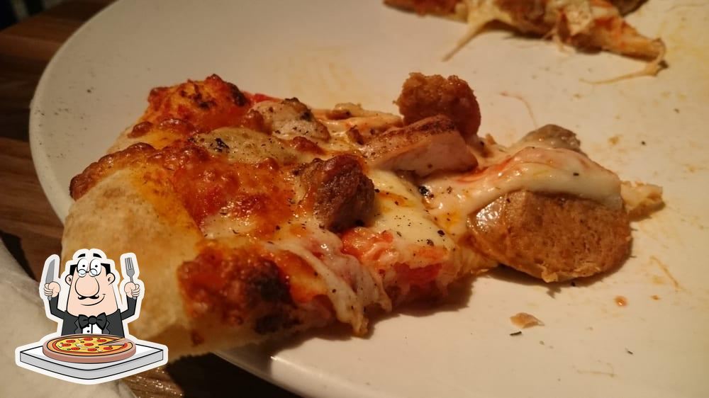 The Corner Bank Sports Bar & Grill in Toronto - Restaurant menu and reviews