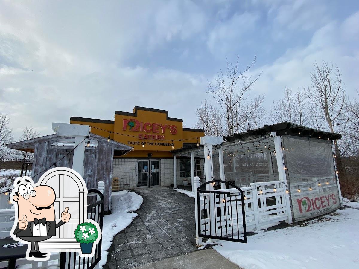 Nicey's Eatery in Toronto - Restaurant menu and reviews