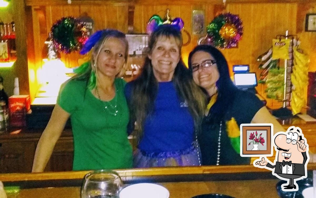 Cocktails and Cigar Bar in Denham Springs - Restaurant reviews